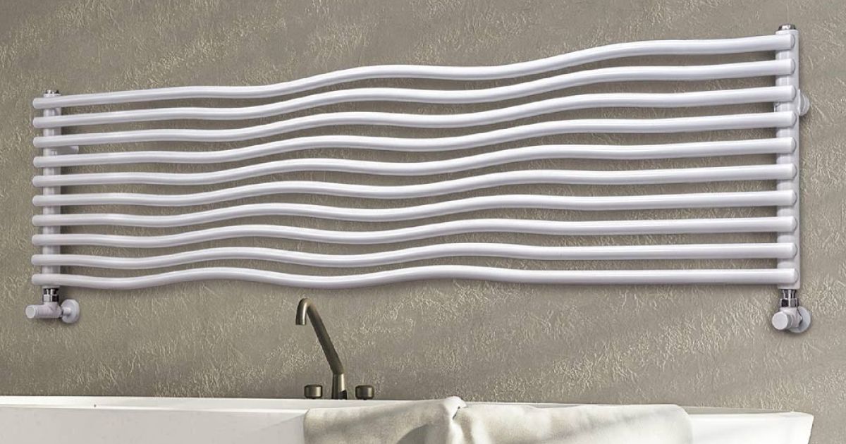 Hydraulisk radiator med buede vandrette elementer